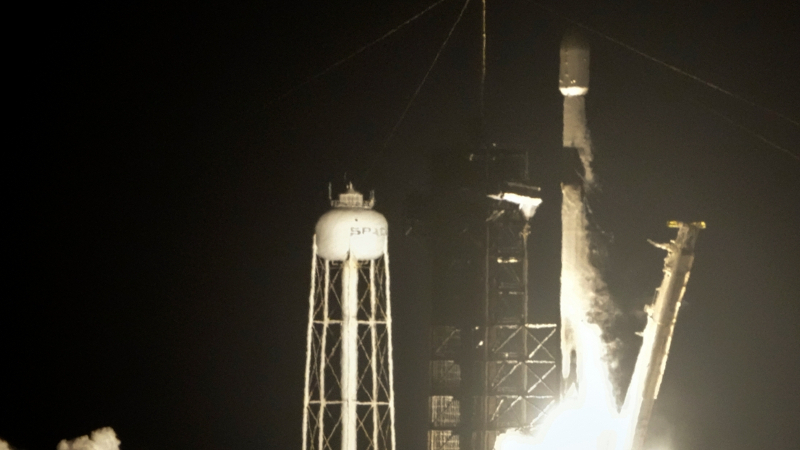 Two Lunar Landing Modules Blasted Into Space by One Big Booster ...